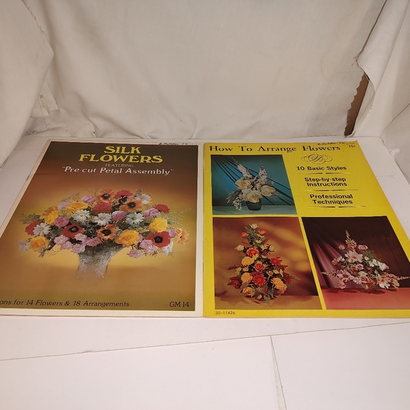 Other | 2 Flower Arrangement Magazines How To Arrange Flowers Silk ...
